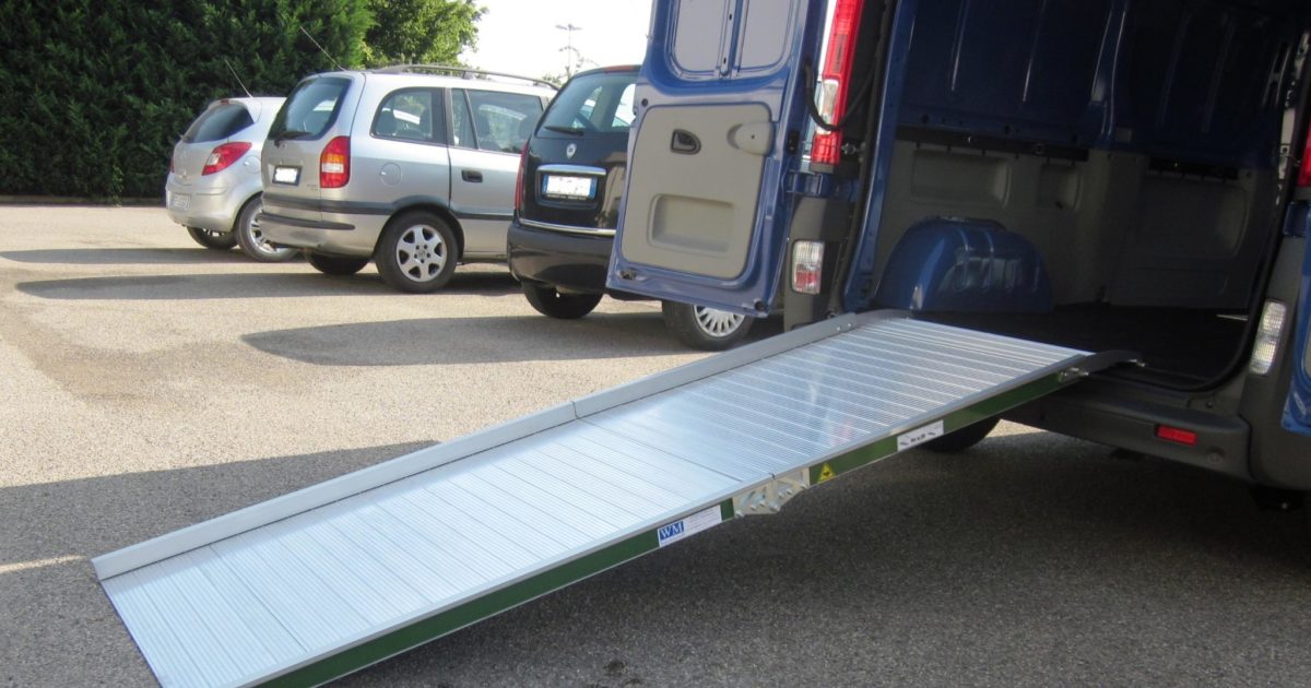 Loadline Systems | WM MOBILE Mobile Loading Ramp